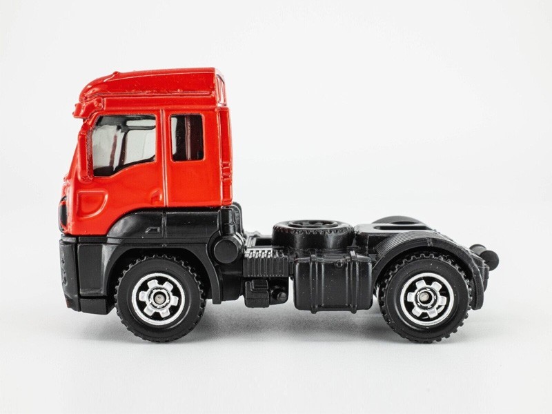 Matchbox | 2013 Ford Cargo | matchboyz.com